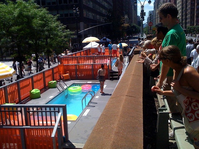 Garbage Dumpster Swimming Pools on the Streets of New York | Amusing Planet